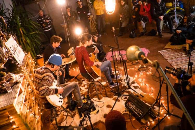 Alice Bisi in arte Birthh, cantante: la musica che arricchisce